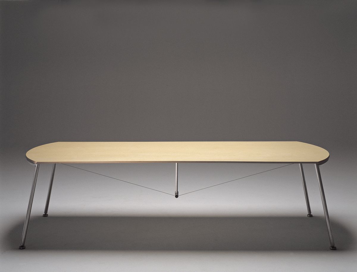 Material-minimized long-table, 1996 | GRUMDESIGN